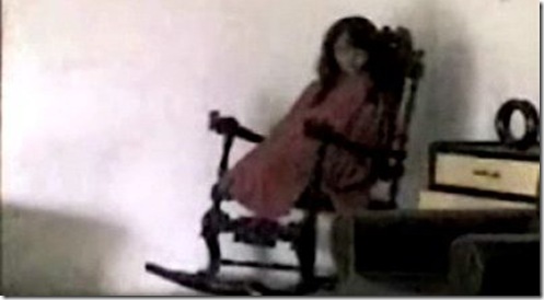 Teknologi Modern: Foto dan Video kuntilanak merah di sukabumi